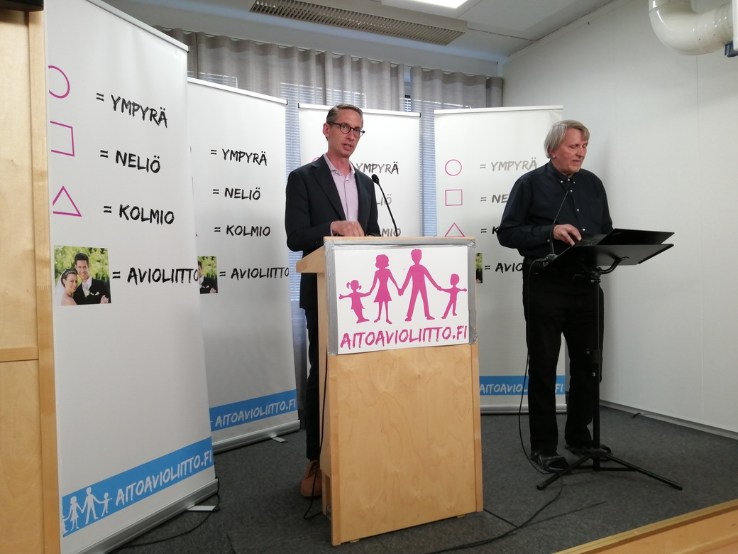 ”Perhe on tulevaisuus” — onnistunut ja mukava tilaisuus! | Aito avioliitto